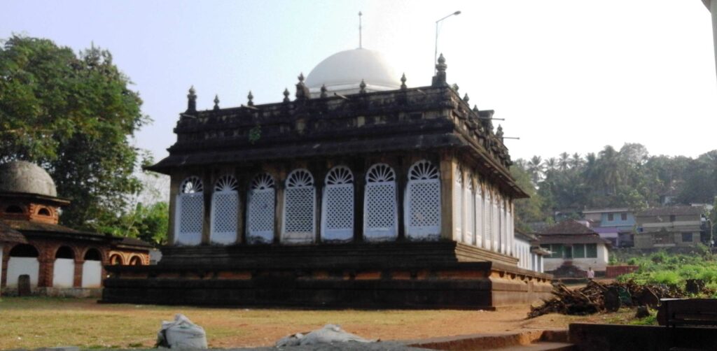 Pazhayangadi Mosque • Timing, Location, Things To Do